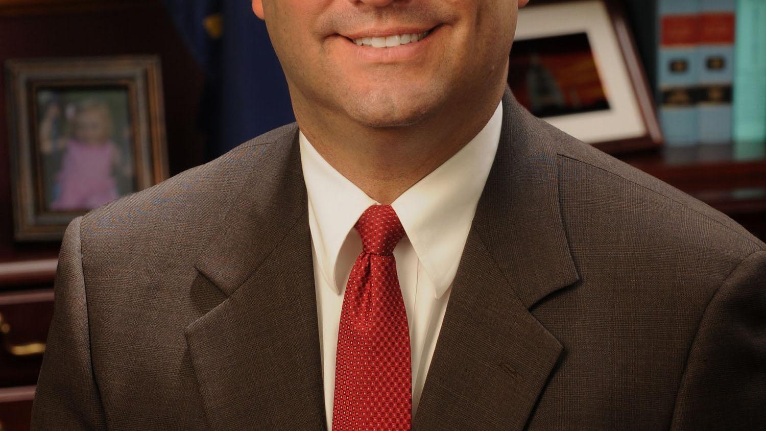 Kansas AG Derek Schmidt shares what he saw at US-Mexico border, action