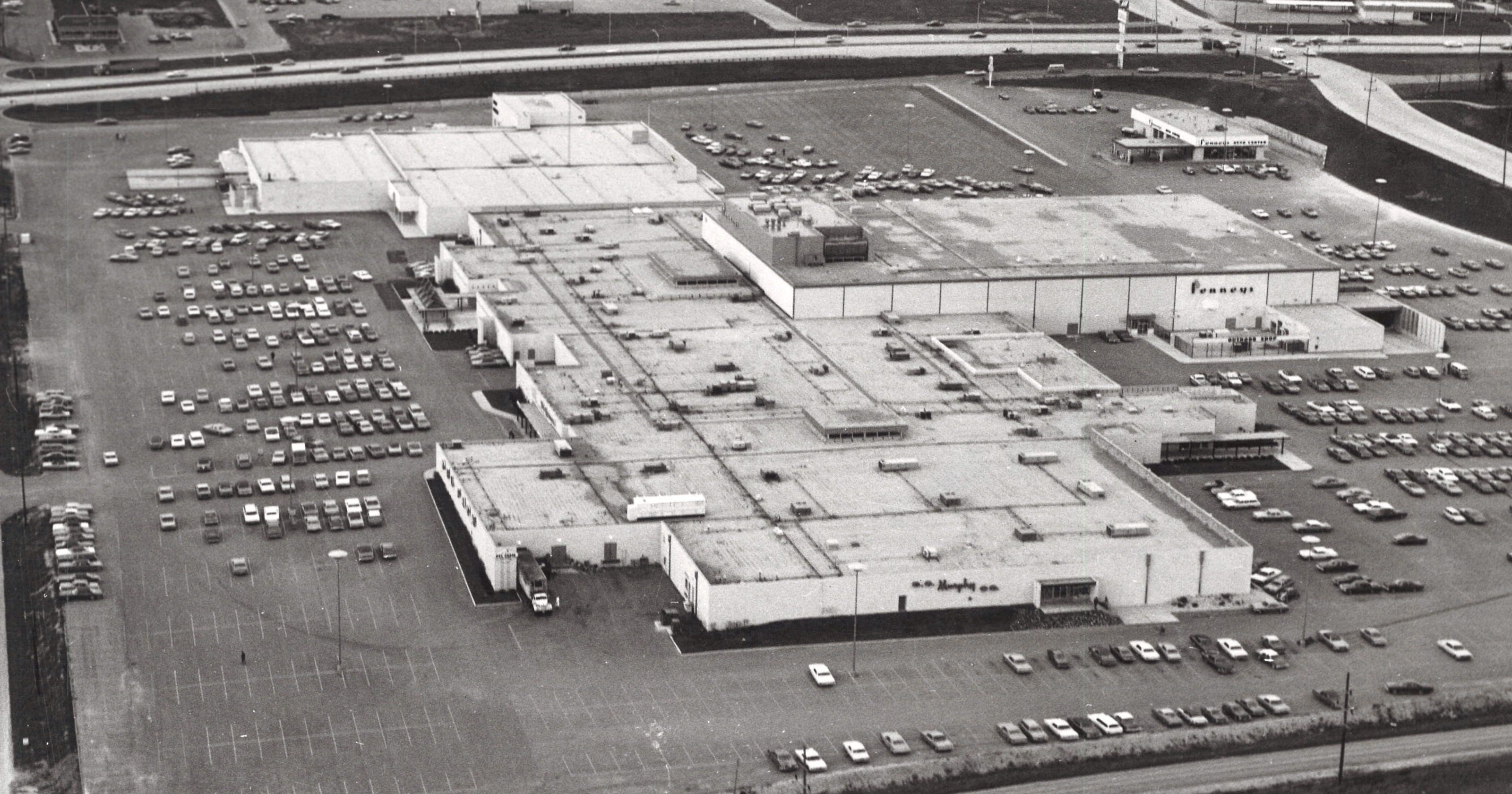 The rise and fall of Sheboygan's Memorial Mall