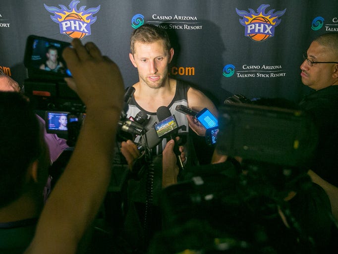 Phoenix Suns' Sonny Weems took the long way back to NBA