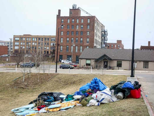 Downtown Des Moines homeless camp cleared