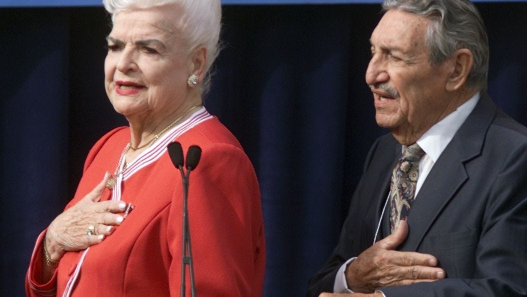 635642617513545867-Castro--phxdc5-5giotyba85kf7vy9898-original.jpg ...