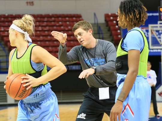 Louisiana Tech's Tyler Summitt: A veteran coach by age 24