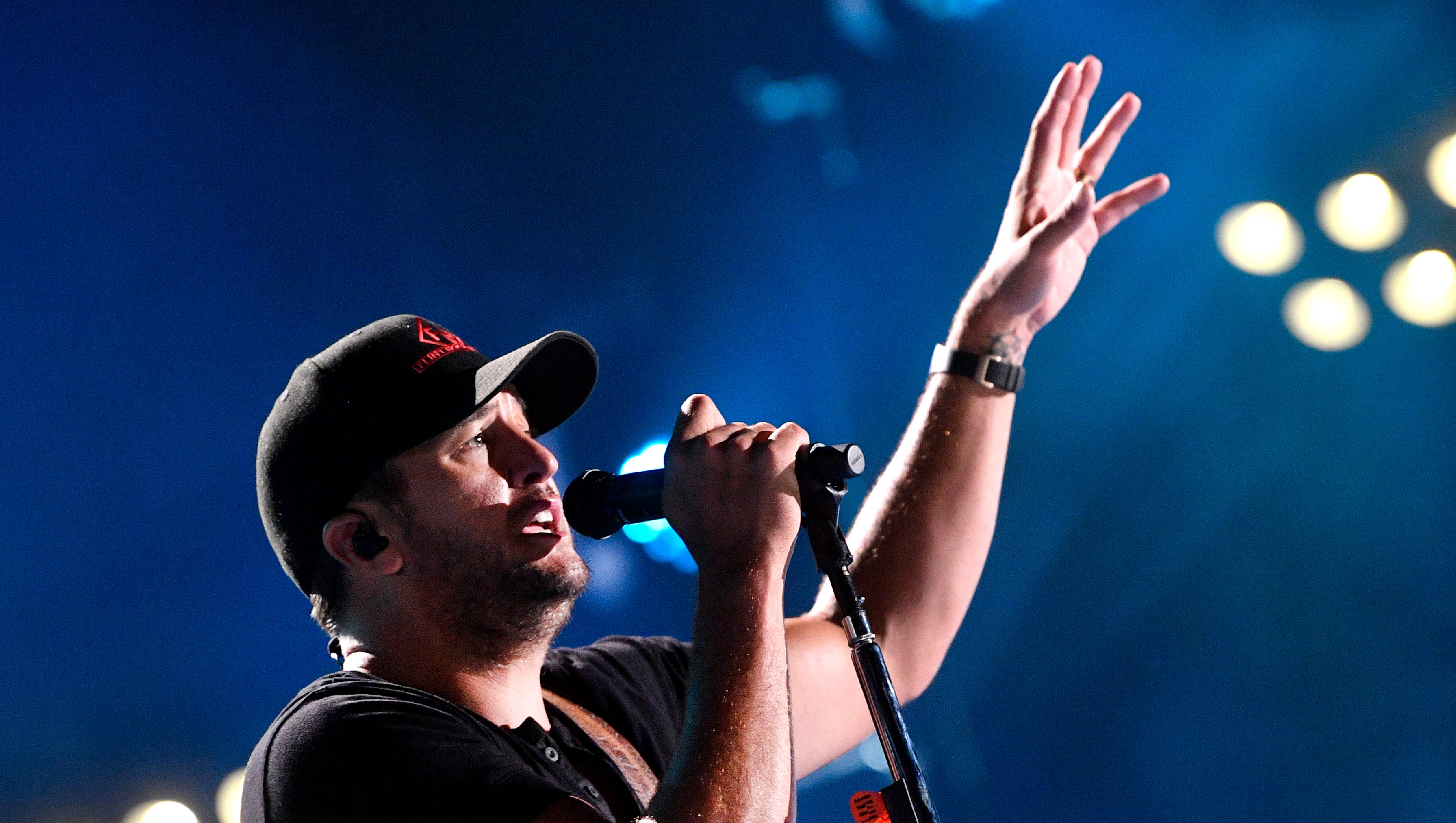 CMA Awards: Carrie Underwood Luke Bryan Kenny Chesney lead woke country