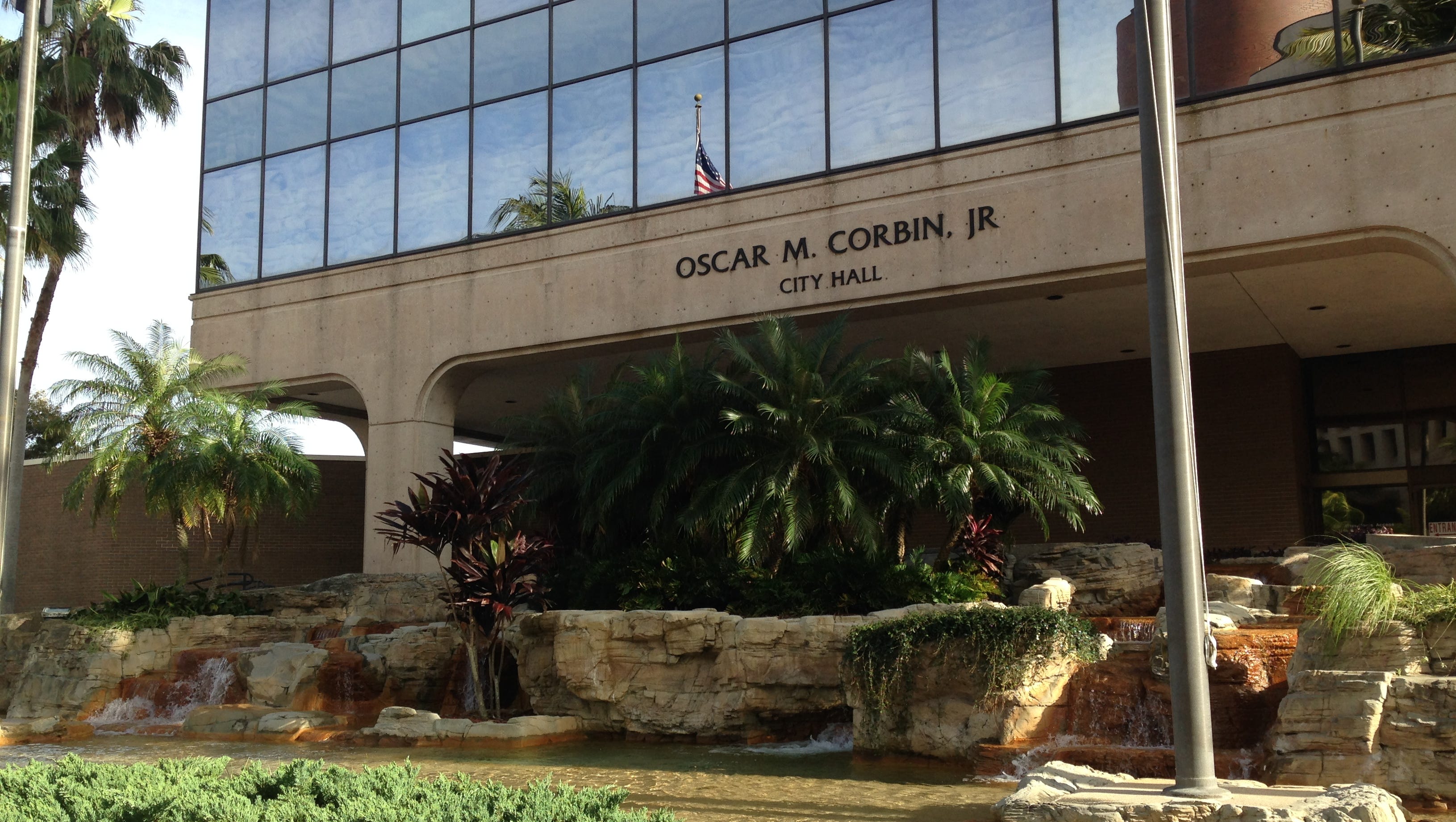 Fort Myers pulls out of agreement, citing criminal past