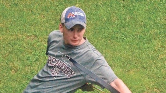 Gaylord Olympic archery hopeful Bryce Seidell aims high