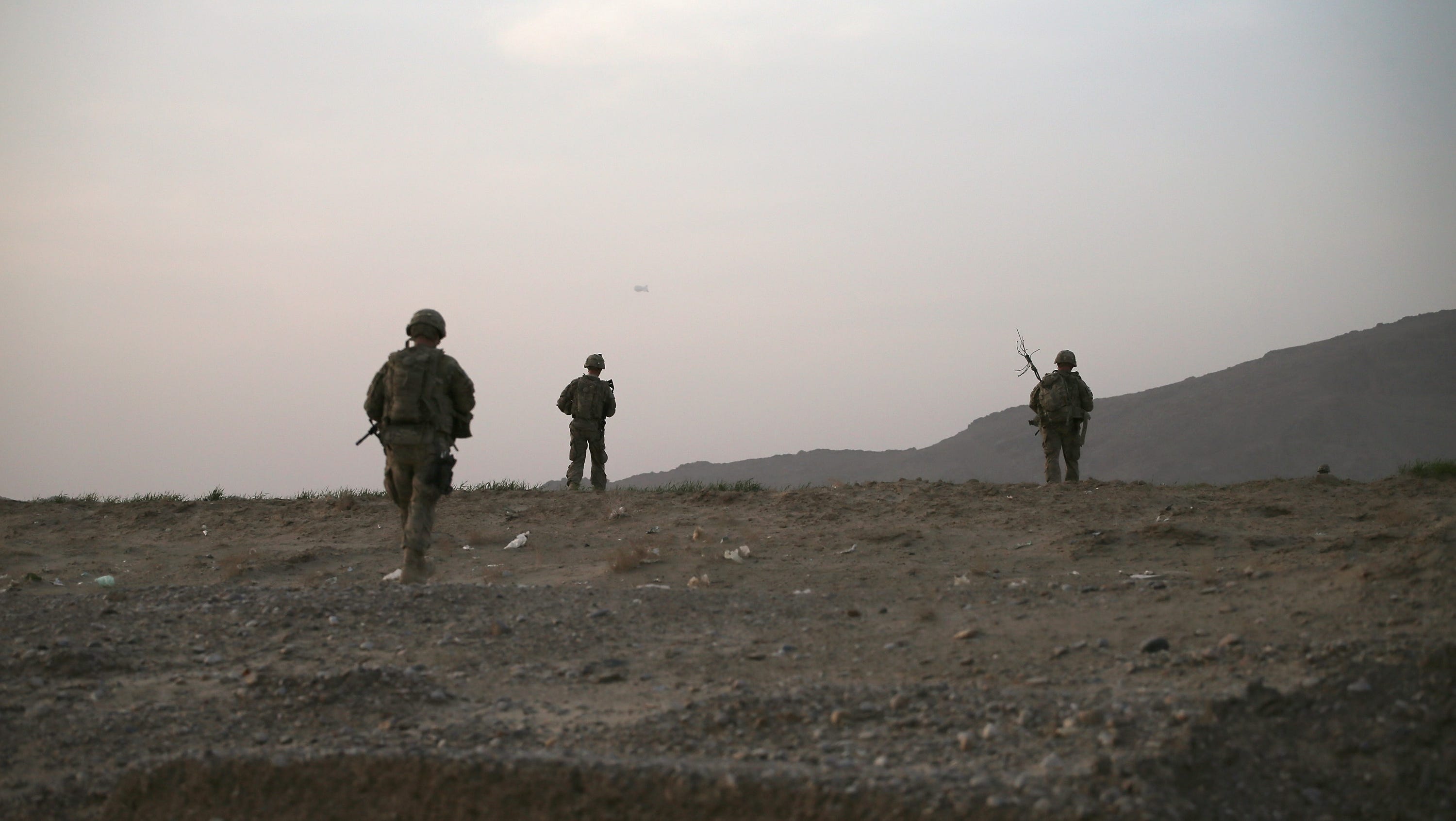 Study: High suicide rates for soldiers in, out of war