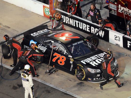 Busch brothers have rough rides at Bristol