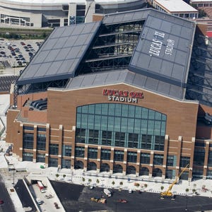 Lucas Oil Stadium roof opens, closes properly in tests