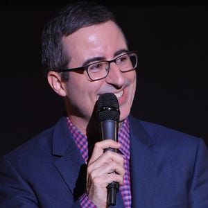 George Lopez rips Melania Trump: 'You need to speak English'