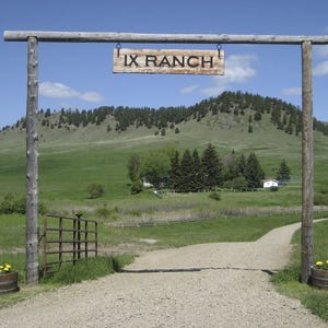 The Buzz: Kroenke buys half million acre Texas ranch