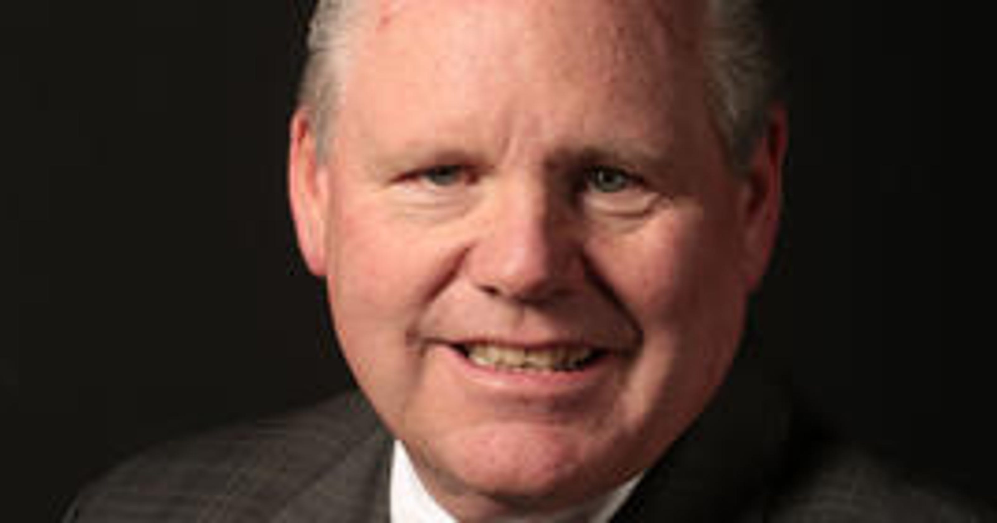 Riverside County Supervisor John Benoit dies after battling cancer