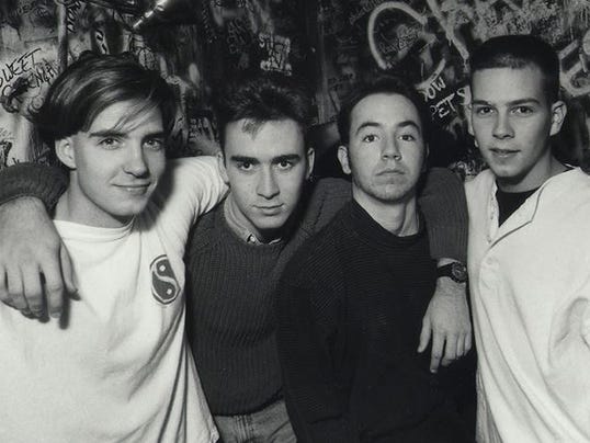 Live reunites with lead singer