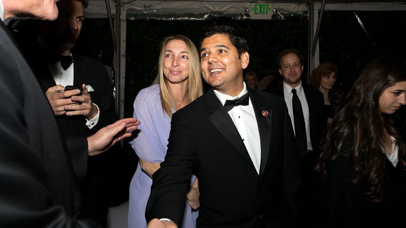 Congressman Raul Ruiz gets married