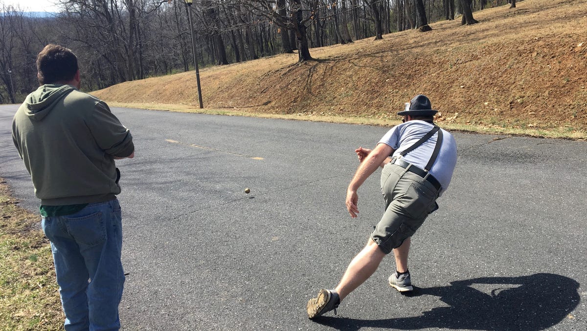 Irish Road Bowling 2017