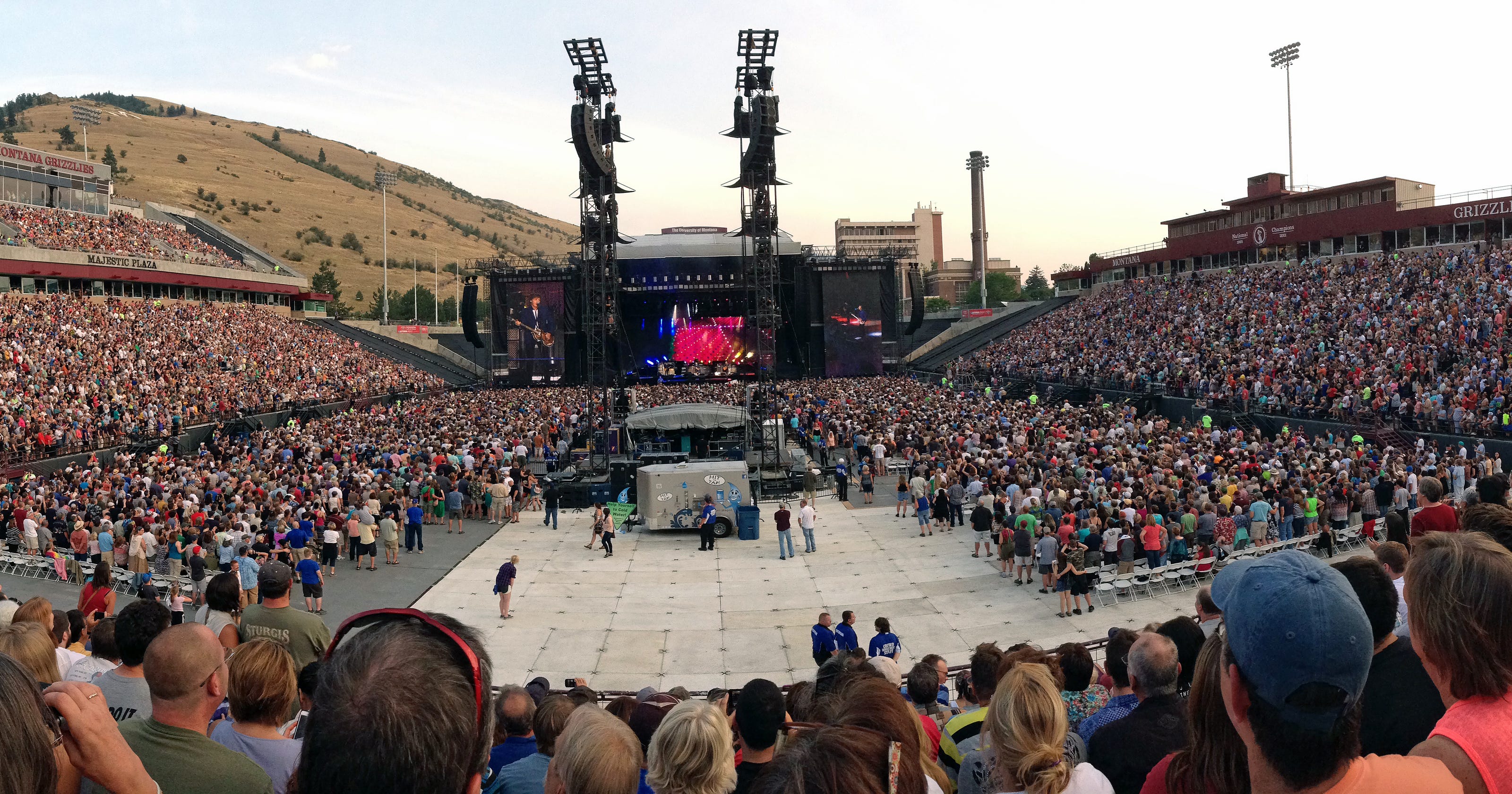 Paul Mccartney Wows Fans With Three Hour Show In Missoula
