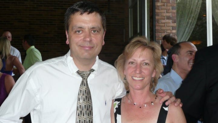 Pat Norton’s sly humor evokes smiles through the tears