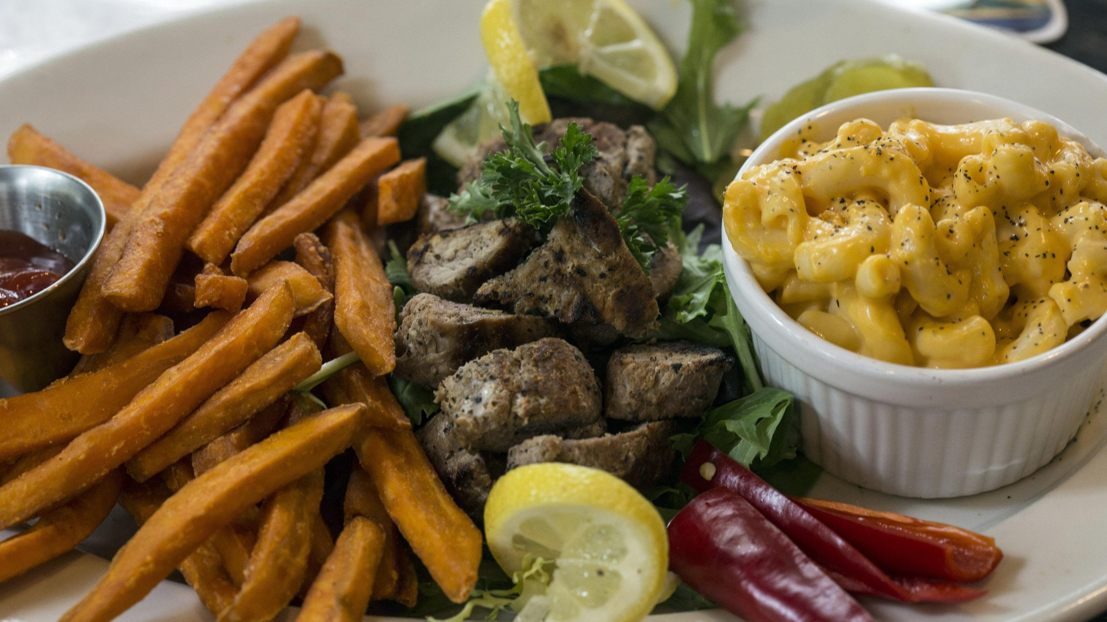 Review | Barasti Bar & Grill is a globetrotter