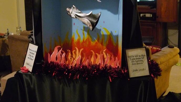 635489681493650002-Satanic-temple-display.jpg?width=689&height=389&fit ...