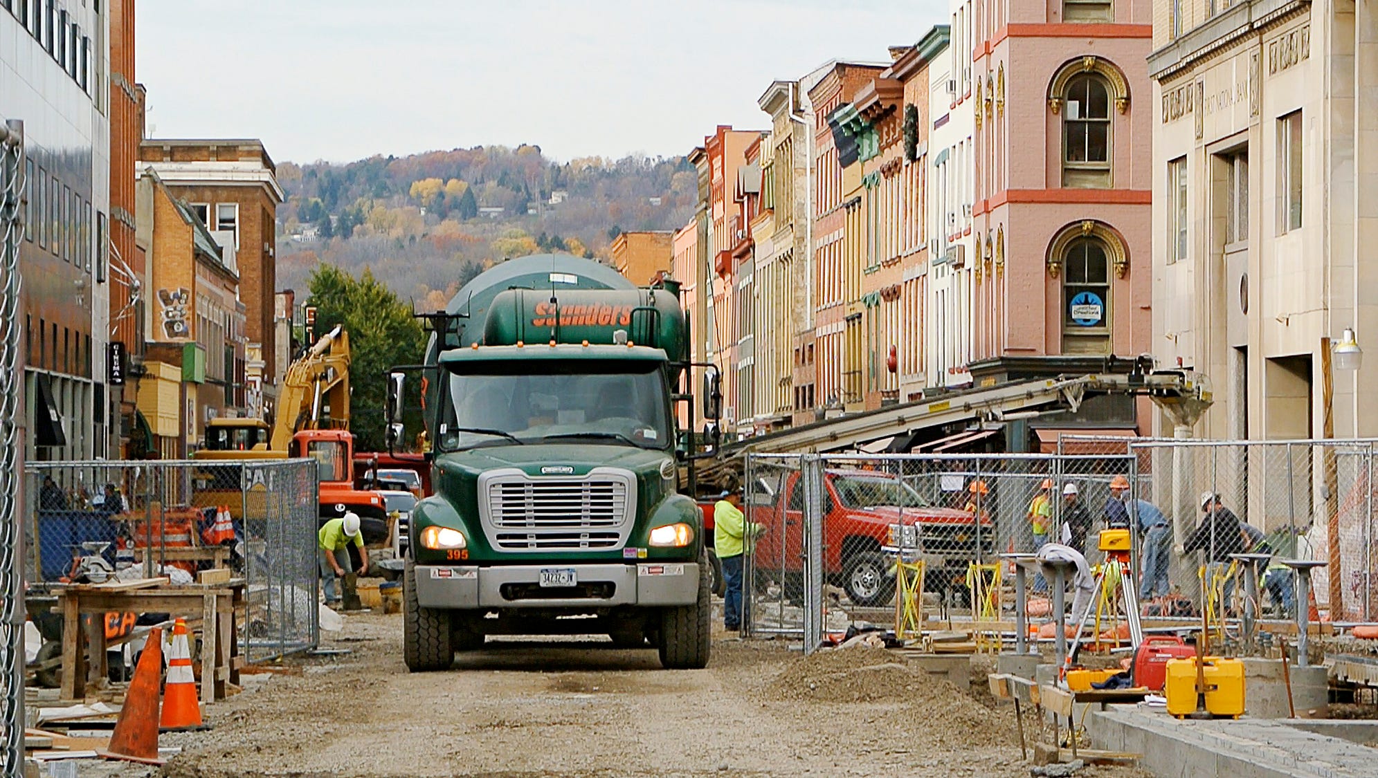 635509094163107038-Commons-Construction-28.JPG?width=1991&height=1125 ...