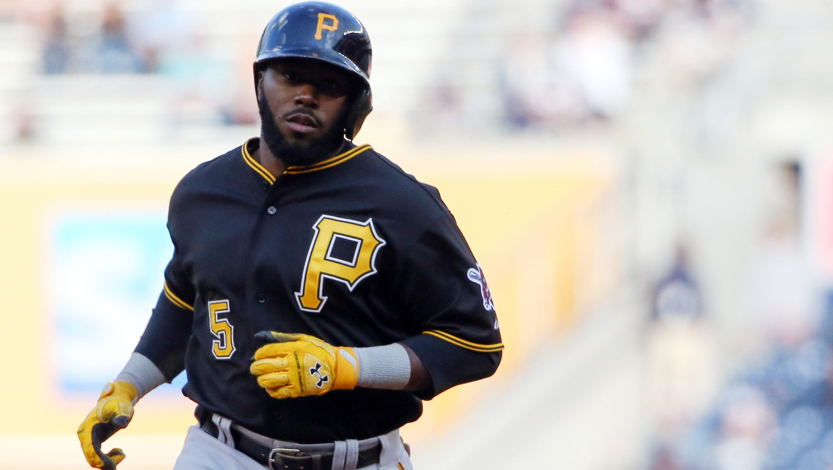 Josh Harrison helps Pirates split DH with Yankees