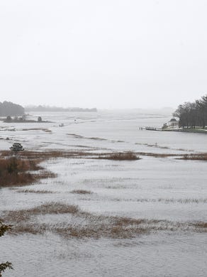 Record flooding, blizzard conditions batter Delaware