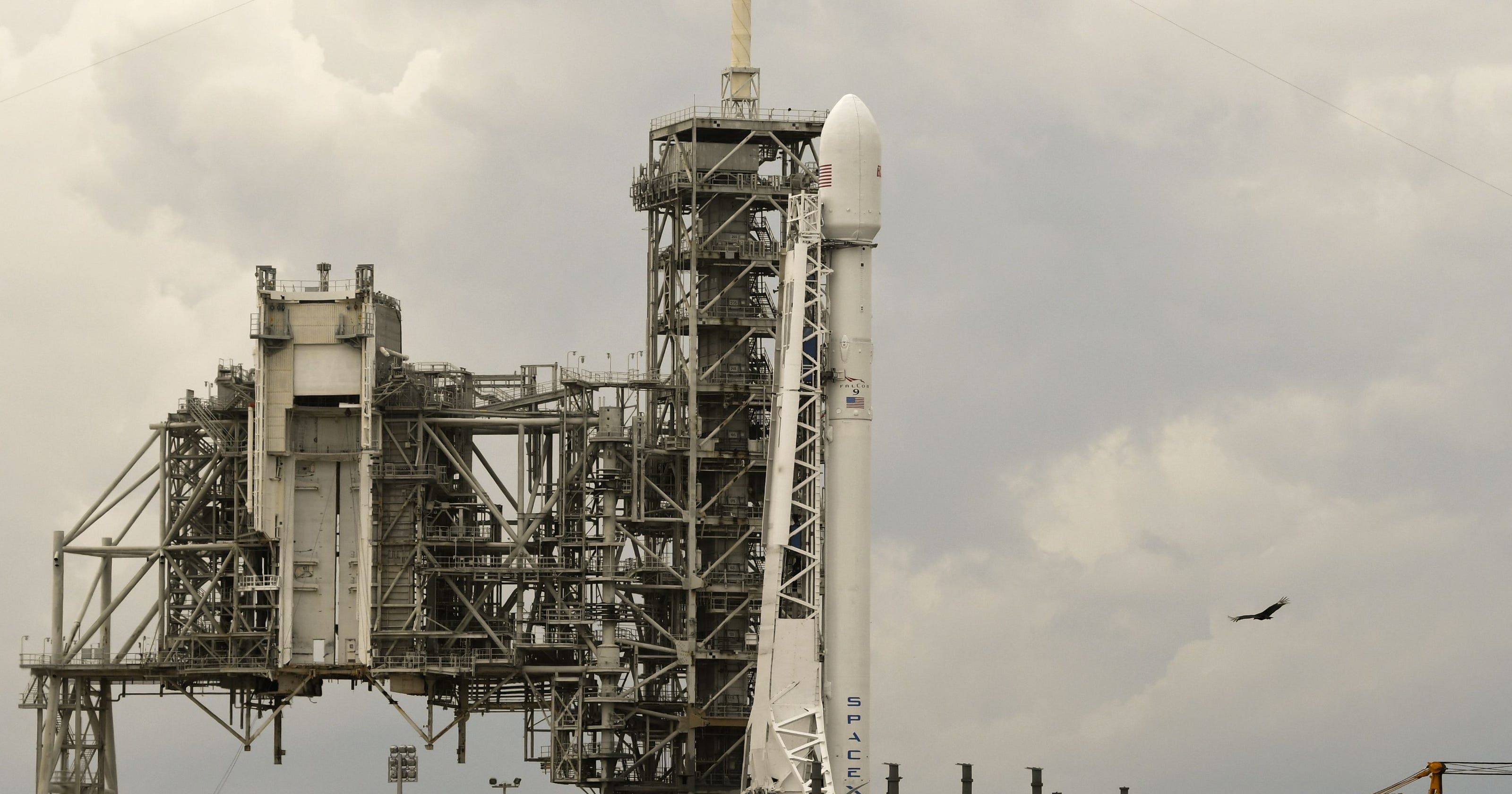 SpaceX launches satellite on second try