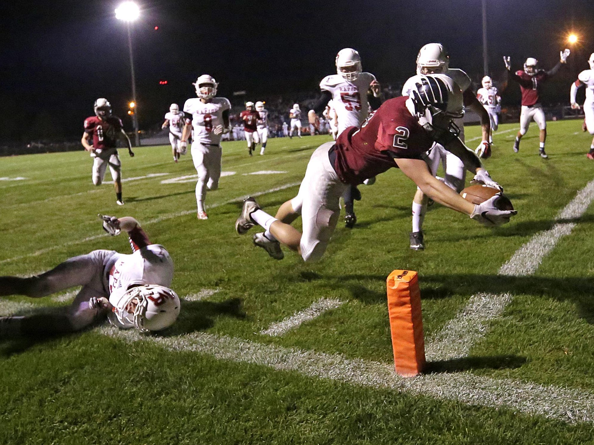 Football: Maratik, Fond du Lac clinch VFA South title | USA TODAY High ...