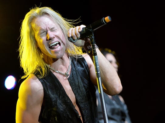 Packers comedy 'The 60 Yard Line' acquired by Hulu