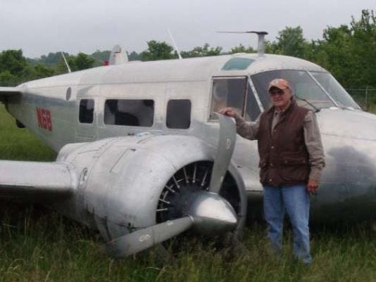 Infamous pilot, drug smuggler returns to prison