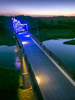 High Trestle Trail bridge lights to turn off early