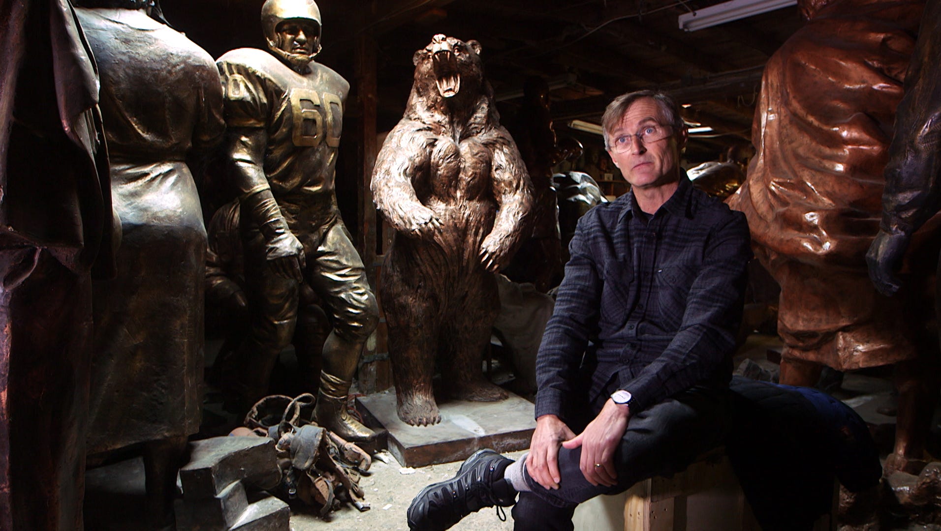 In Toms River, premier sculptor Brian Hanlon cements sports legacies