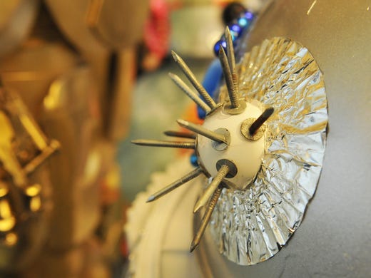 Kids turn recycled parts into 'Star Wars' droids