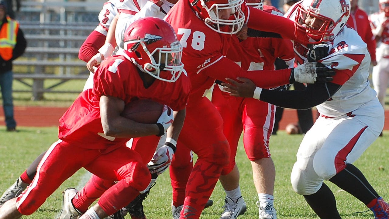 FOOTBALL: Paulsboro takes step toward defending title
