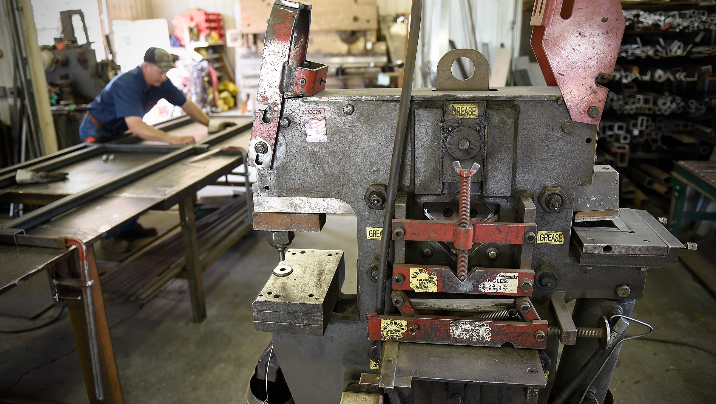 Small Avon welding shop tackles huge projects