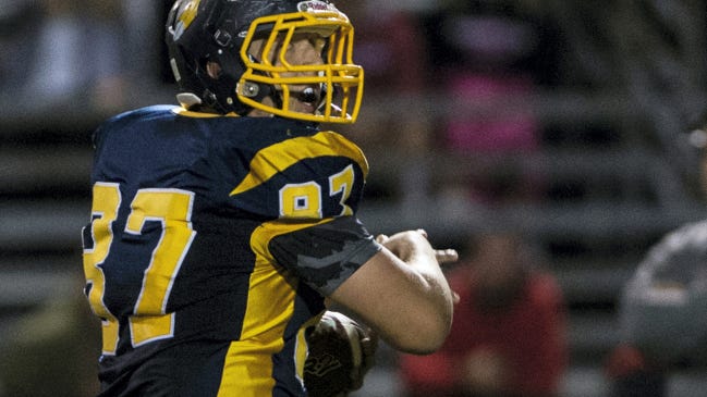 FOOTBALL: Elco runs away from Pequea Valley in section opener, 28-14
