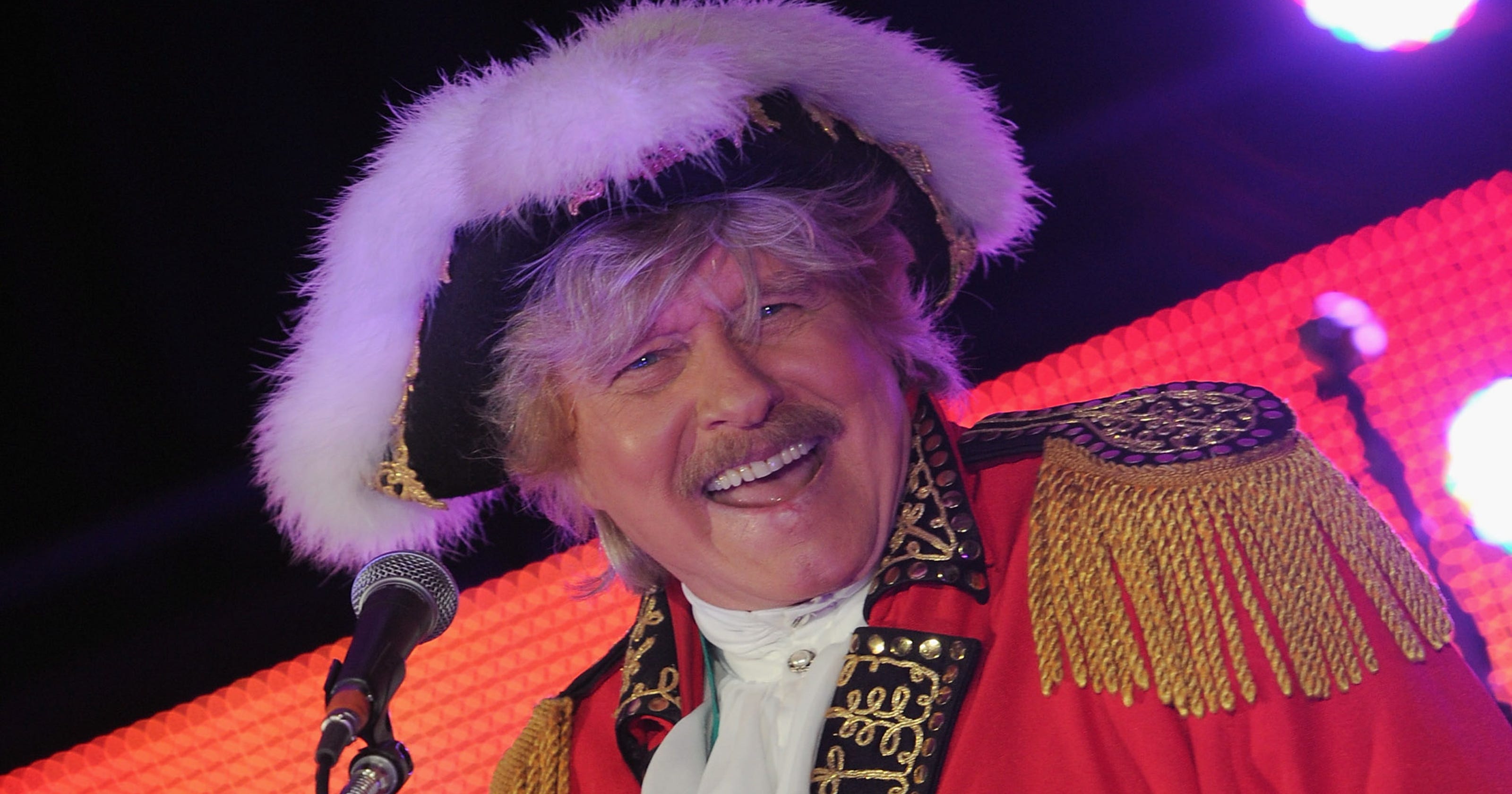 Raiders frontman Paul Revere dies at 76