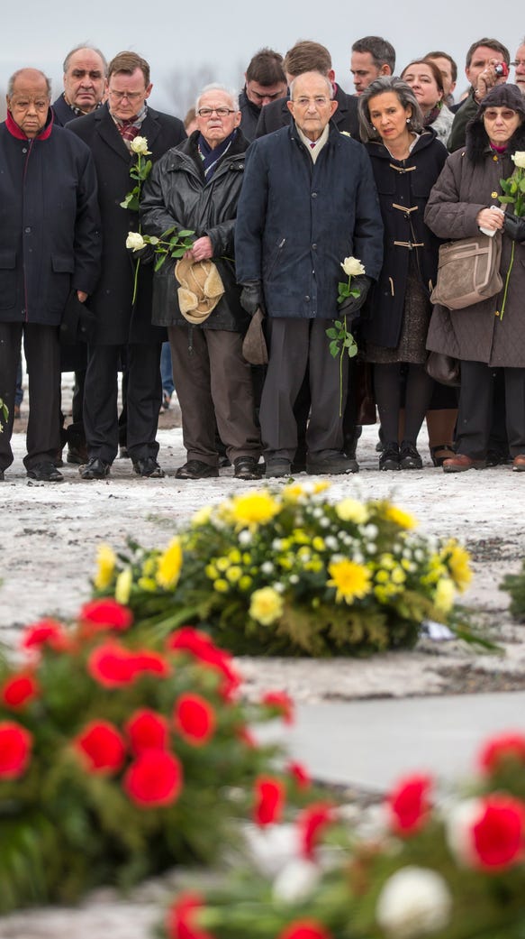 Obama marks Holocaust Remembrance Day