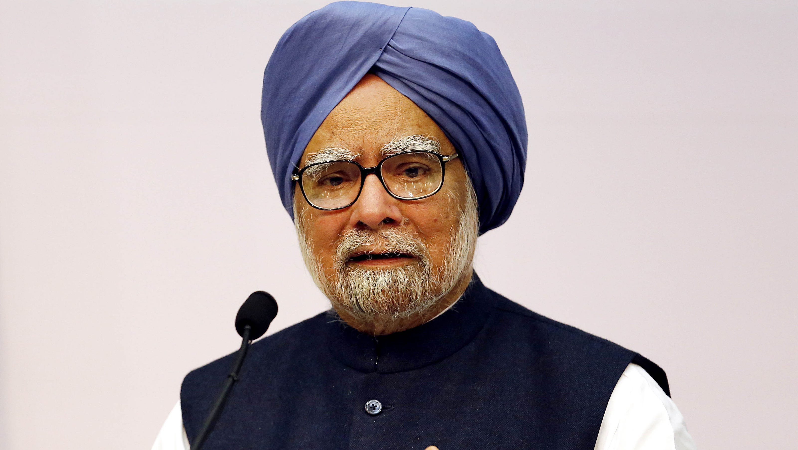 India PM to step aside after 10 years in office India PM to step aside after 10 years in office