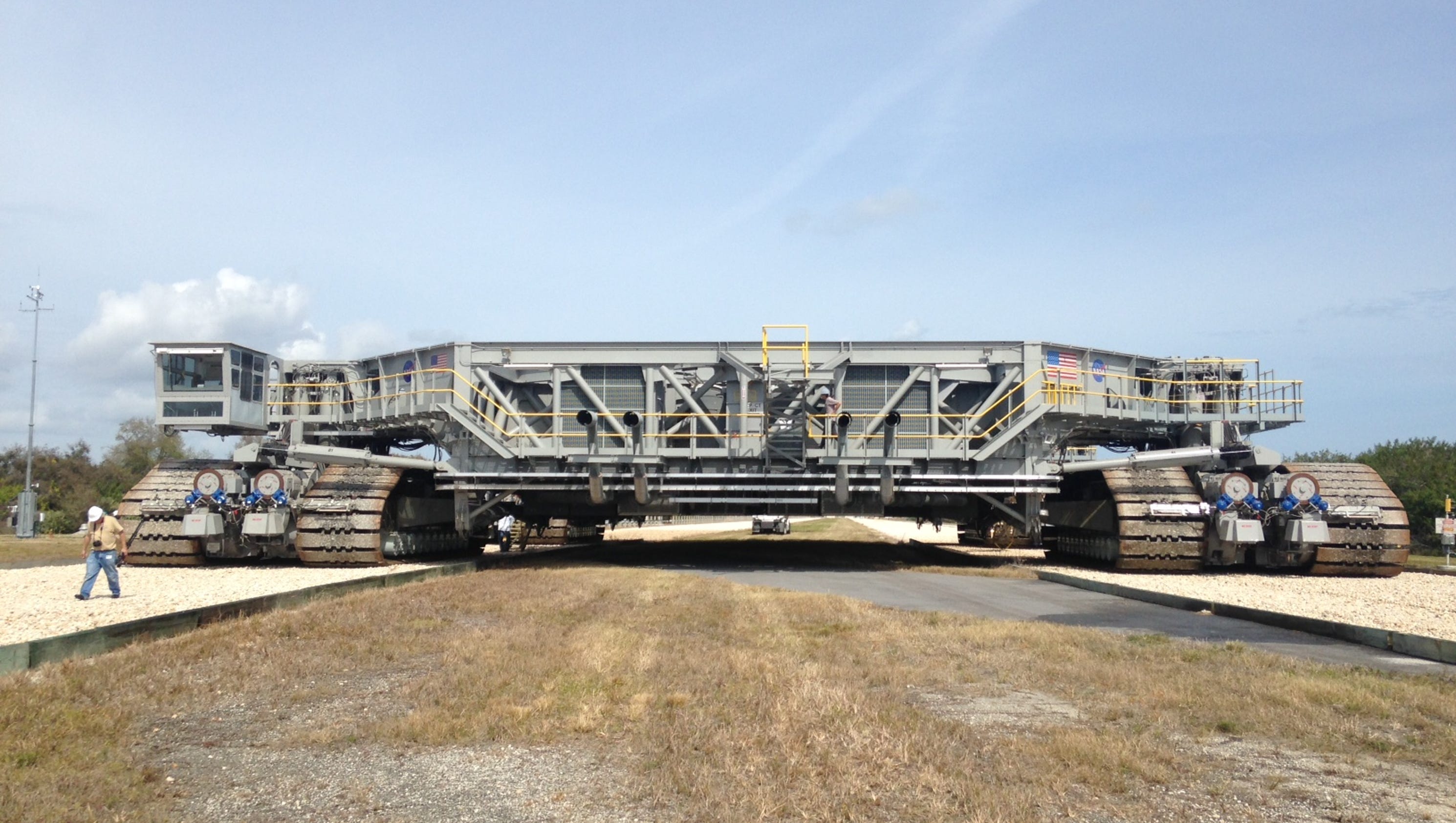 NASA tests upgraded crawler-transporter at KSC