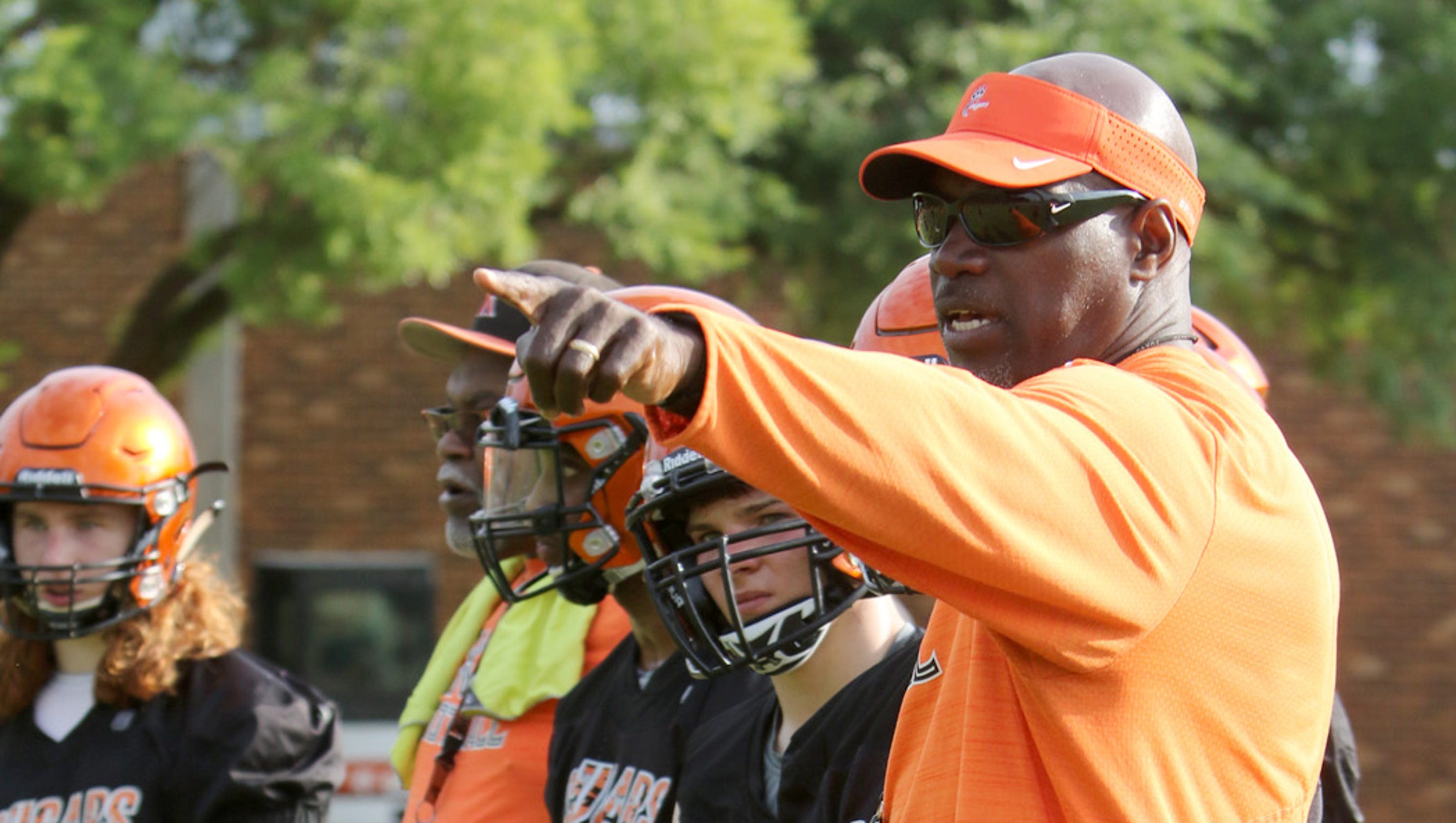 Stark: Olympic College helped kick-start Mark Keel's football career