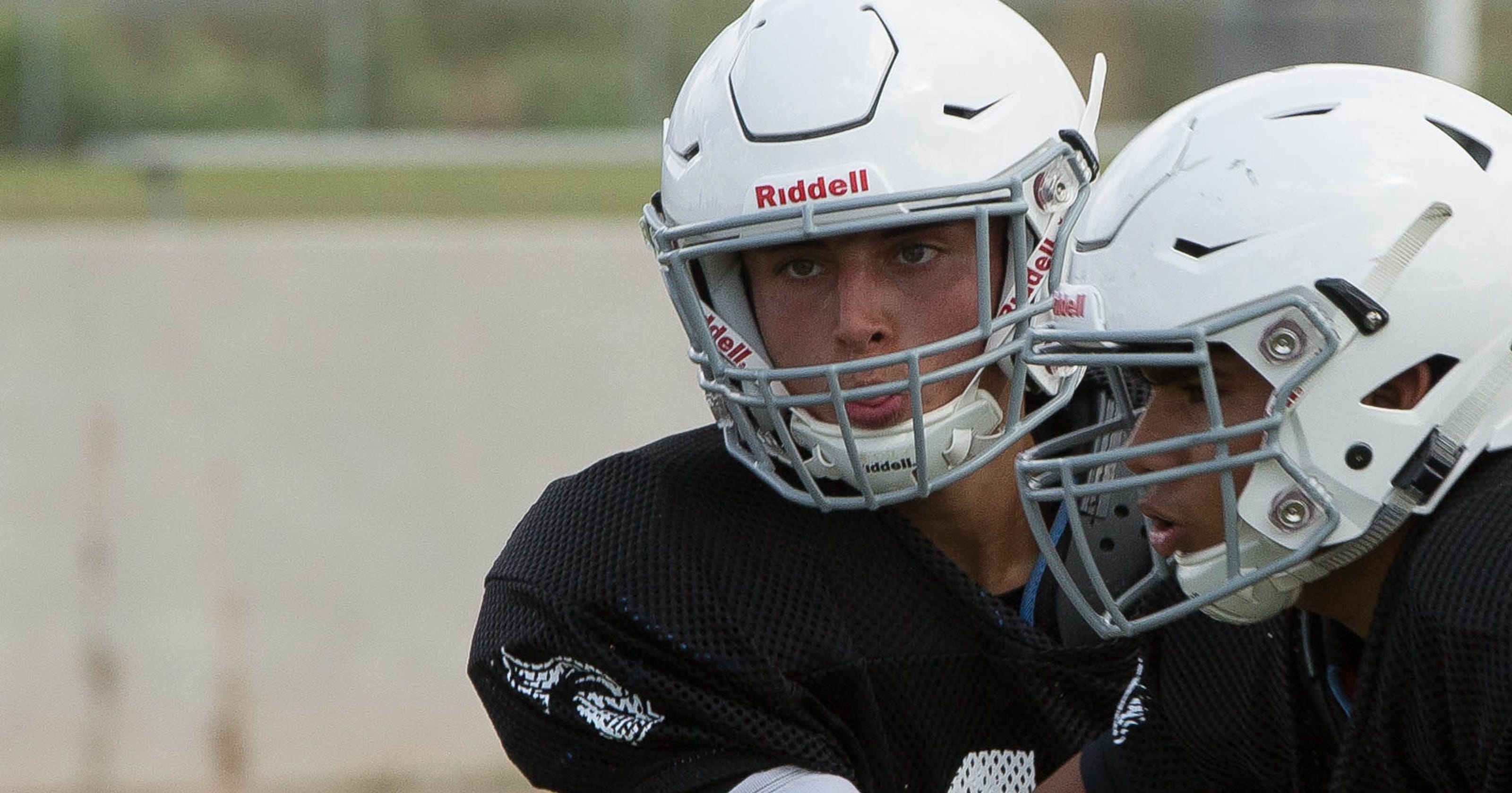 Brandon Veliz, Jayden Diaz look to lead Oñate football in 2018