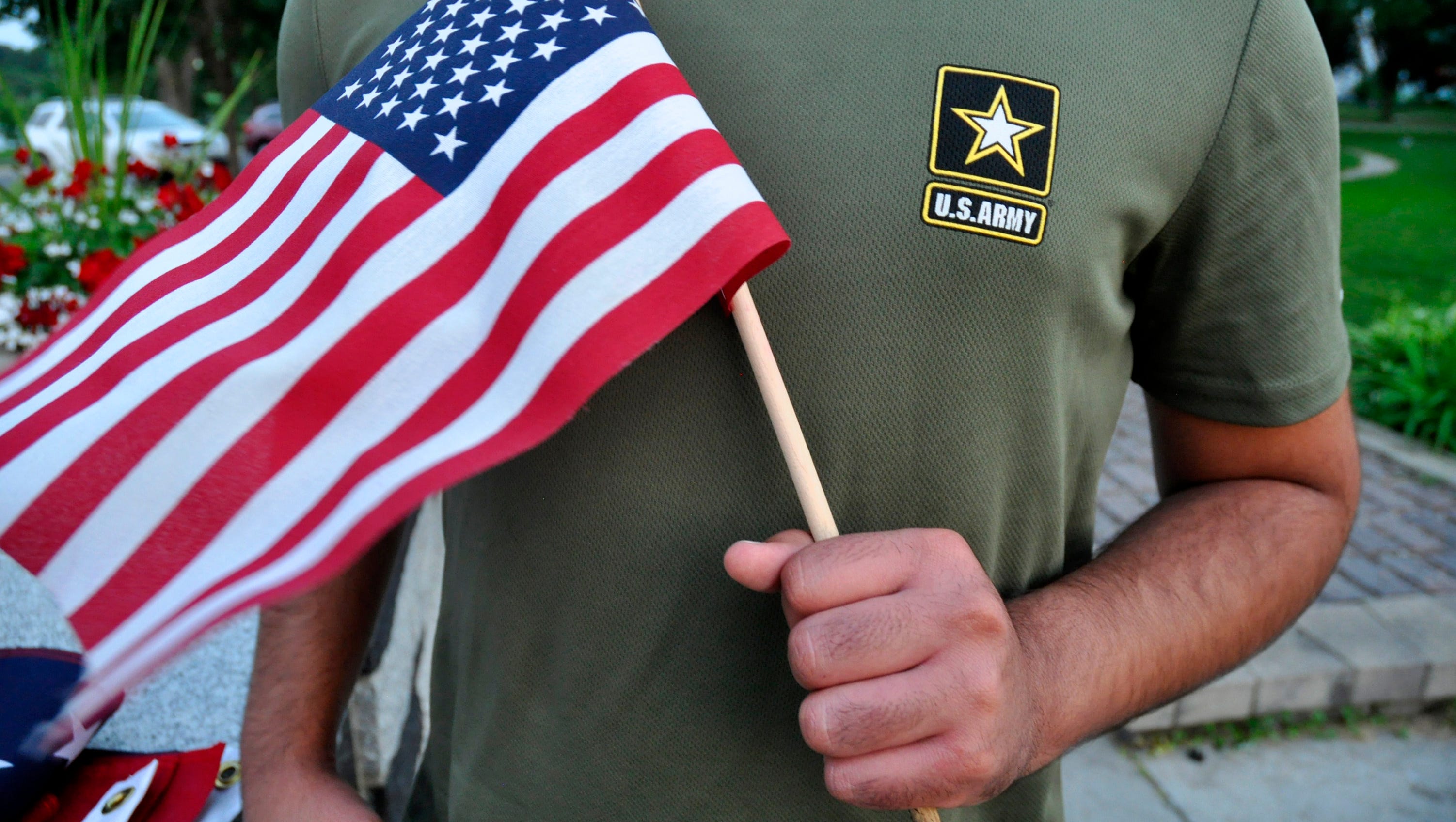 Immigrant Army recruits on path to citizenship begin to be dischagred