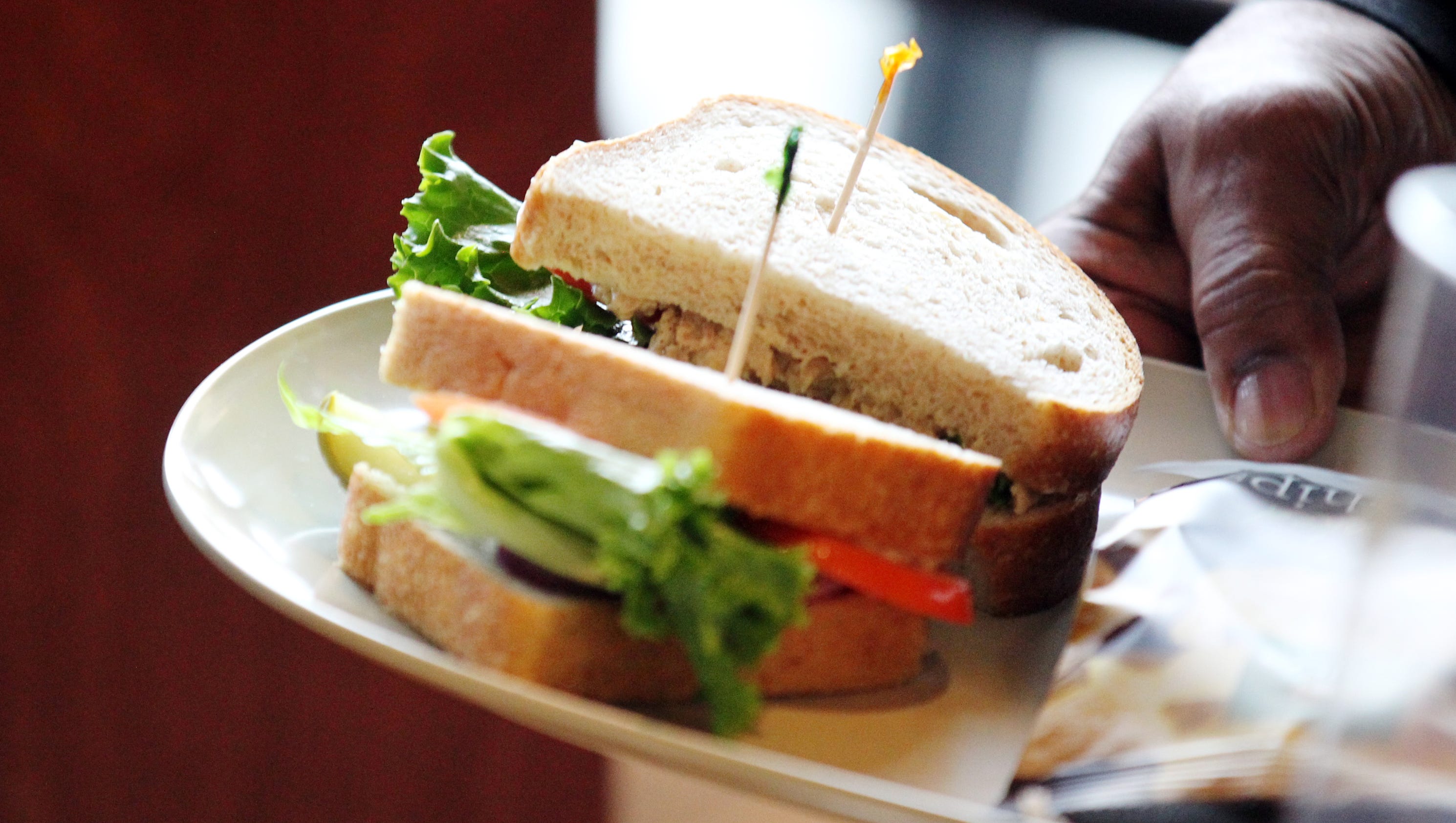 Major Fast Food Chains are Removing Artificial Ingredients | Nature's ...