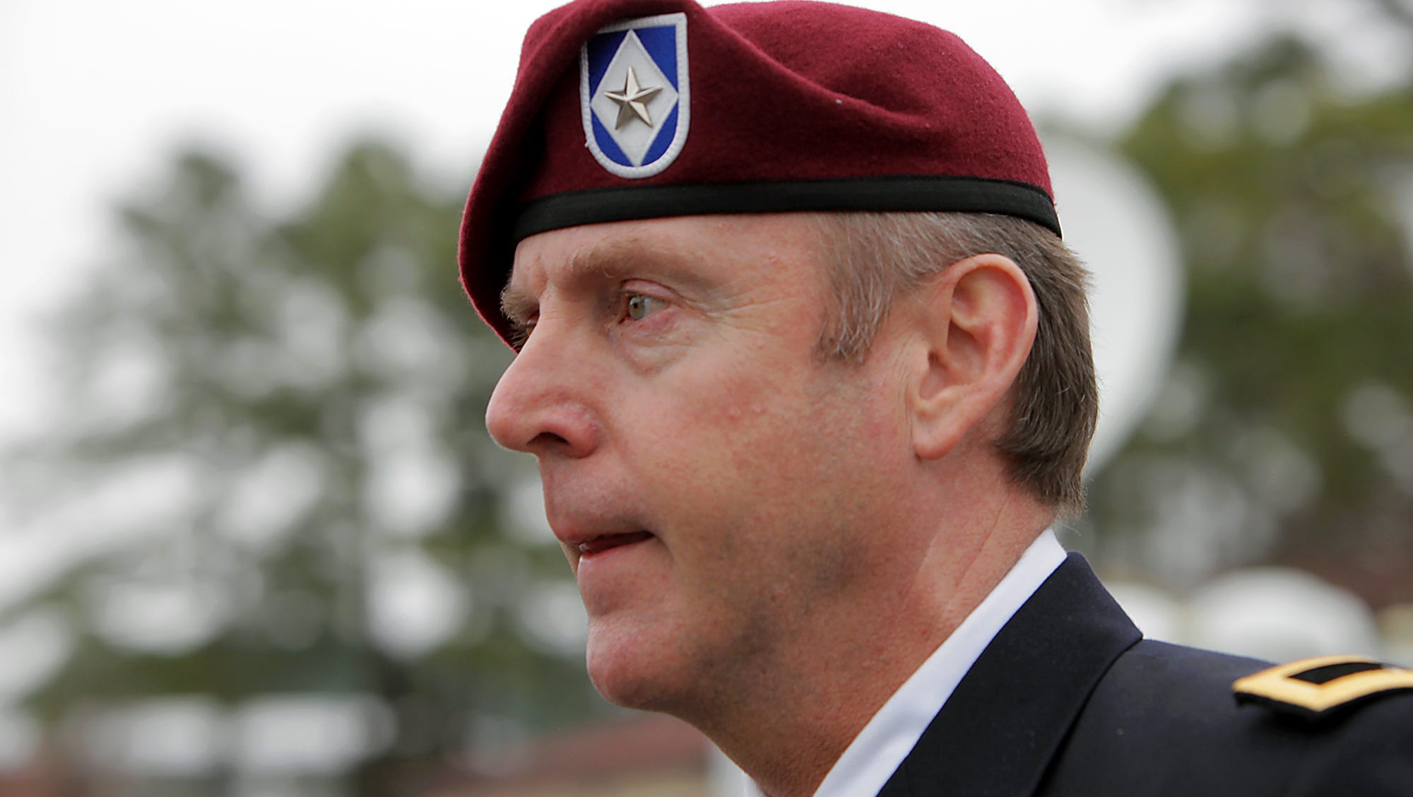 '70s-style sideburns: Violation of Army regs?