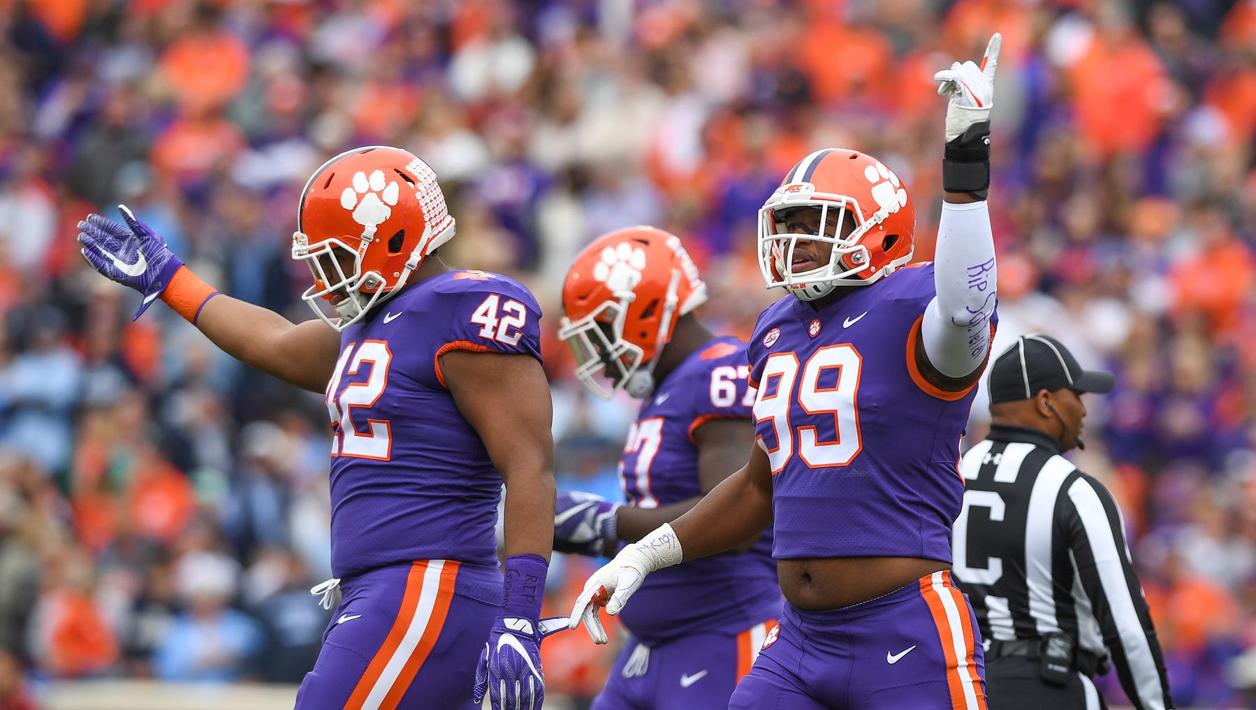 Waffle House experience gave Clemson's Ferrell a taste of USC rivalry