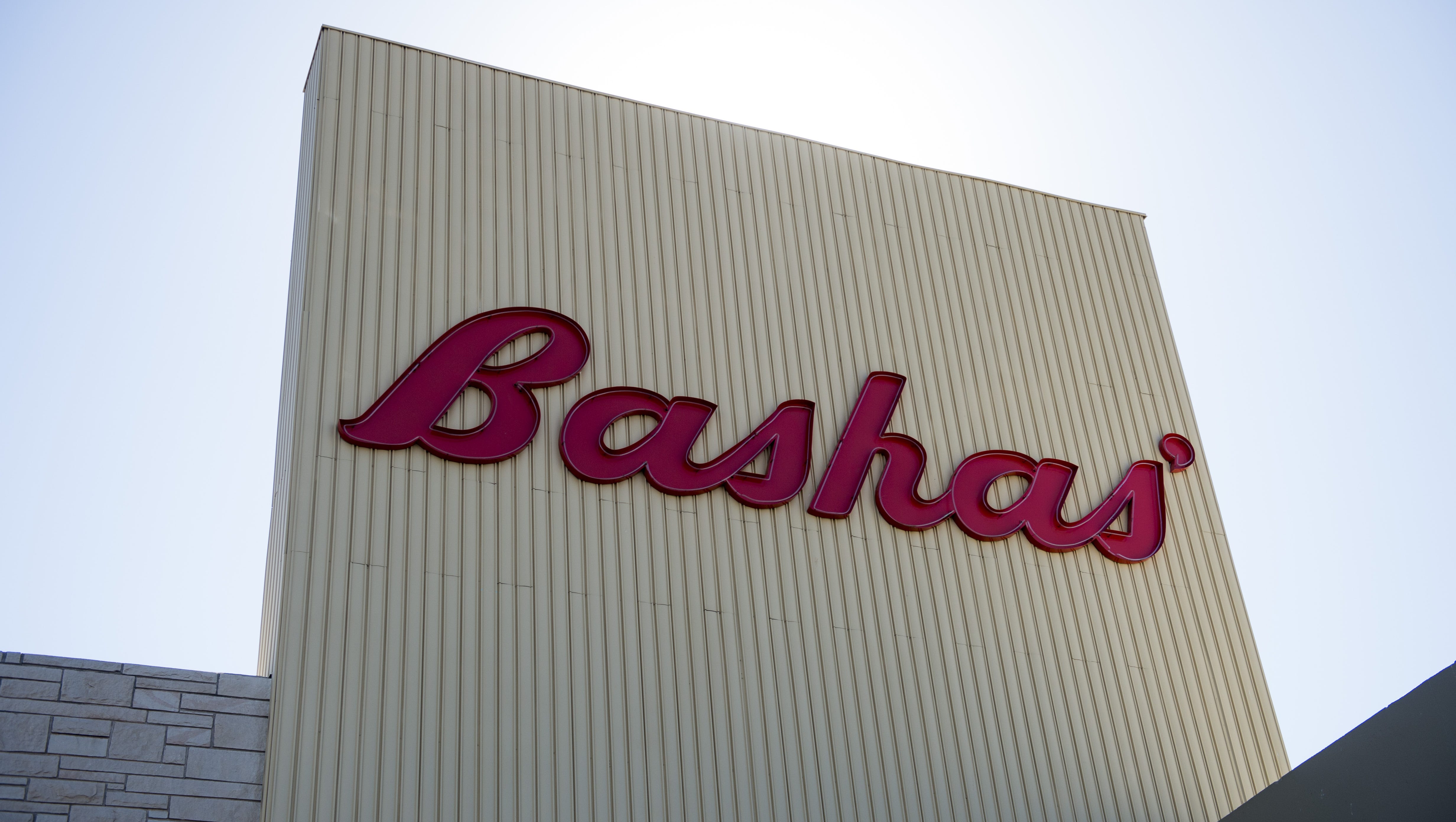 Longtime Bashas' store won't be part of proposed midtown Phoenix ...