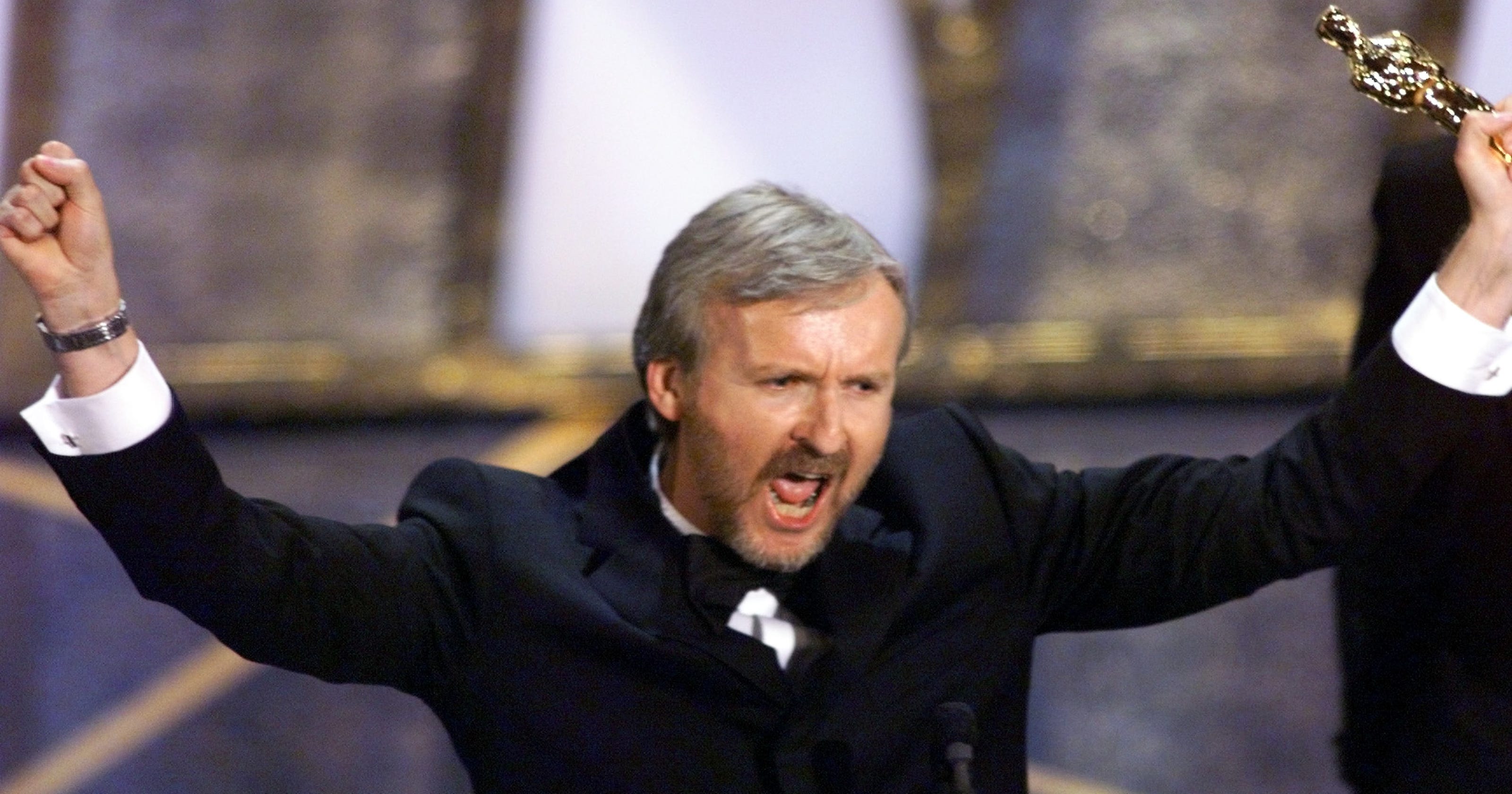 'Titanic' celebrates 20th anniversary by sailing back into theaters