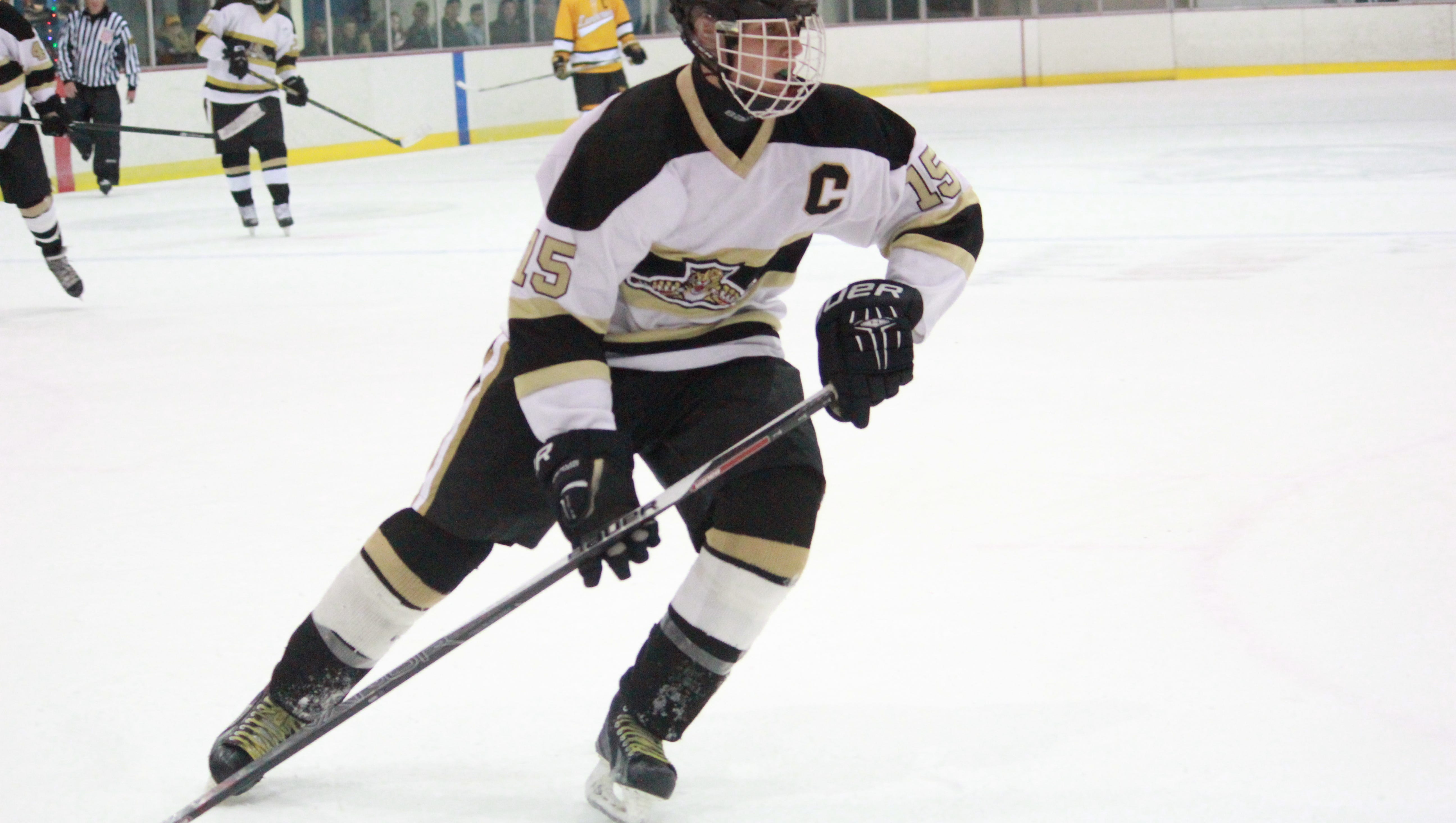Shore Hockey Top 10: Point Boro moves in and more