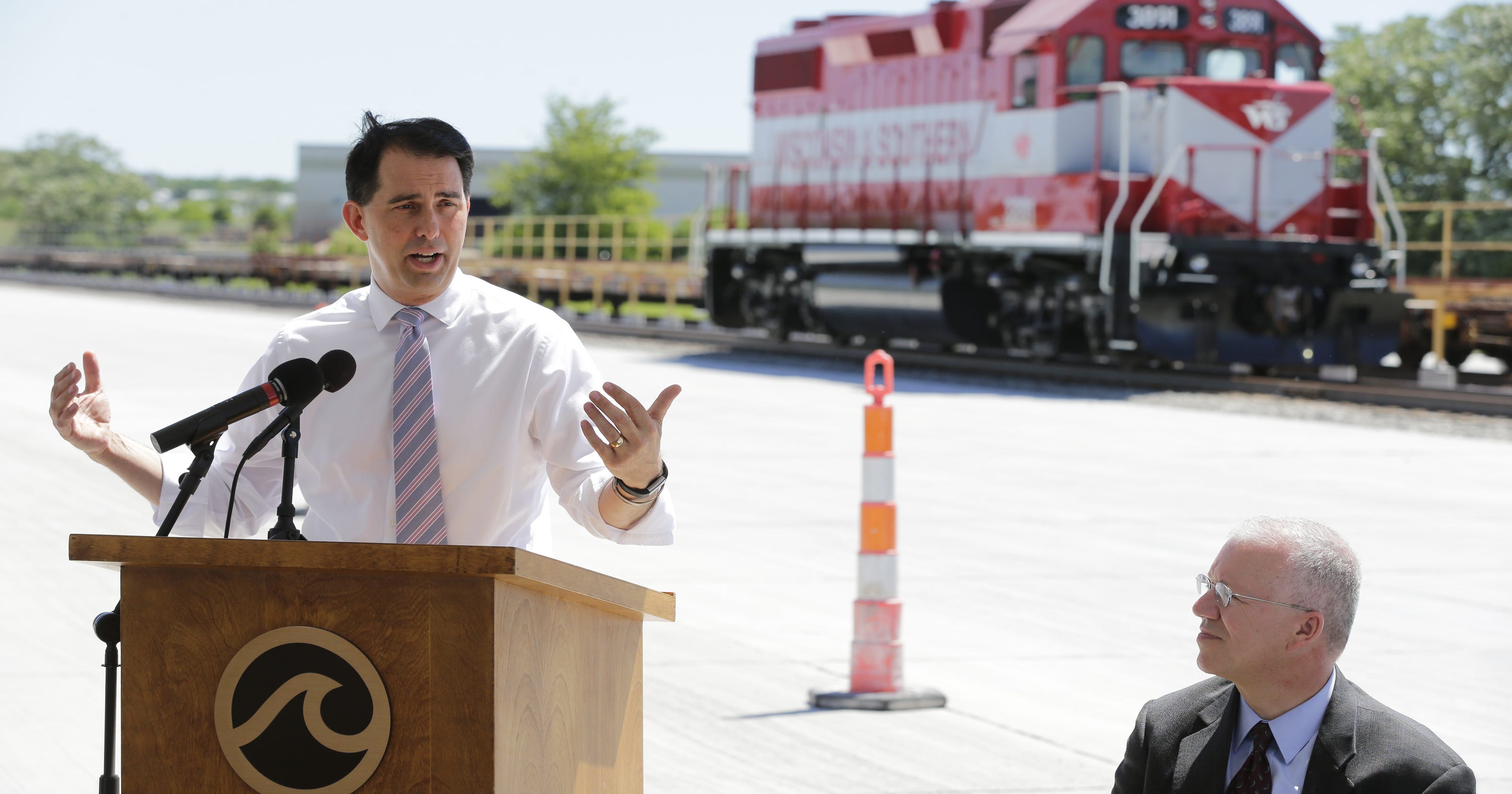 Oshkosh opens new transload rail facility in Southwest Industrial Park