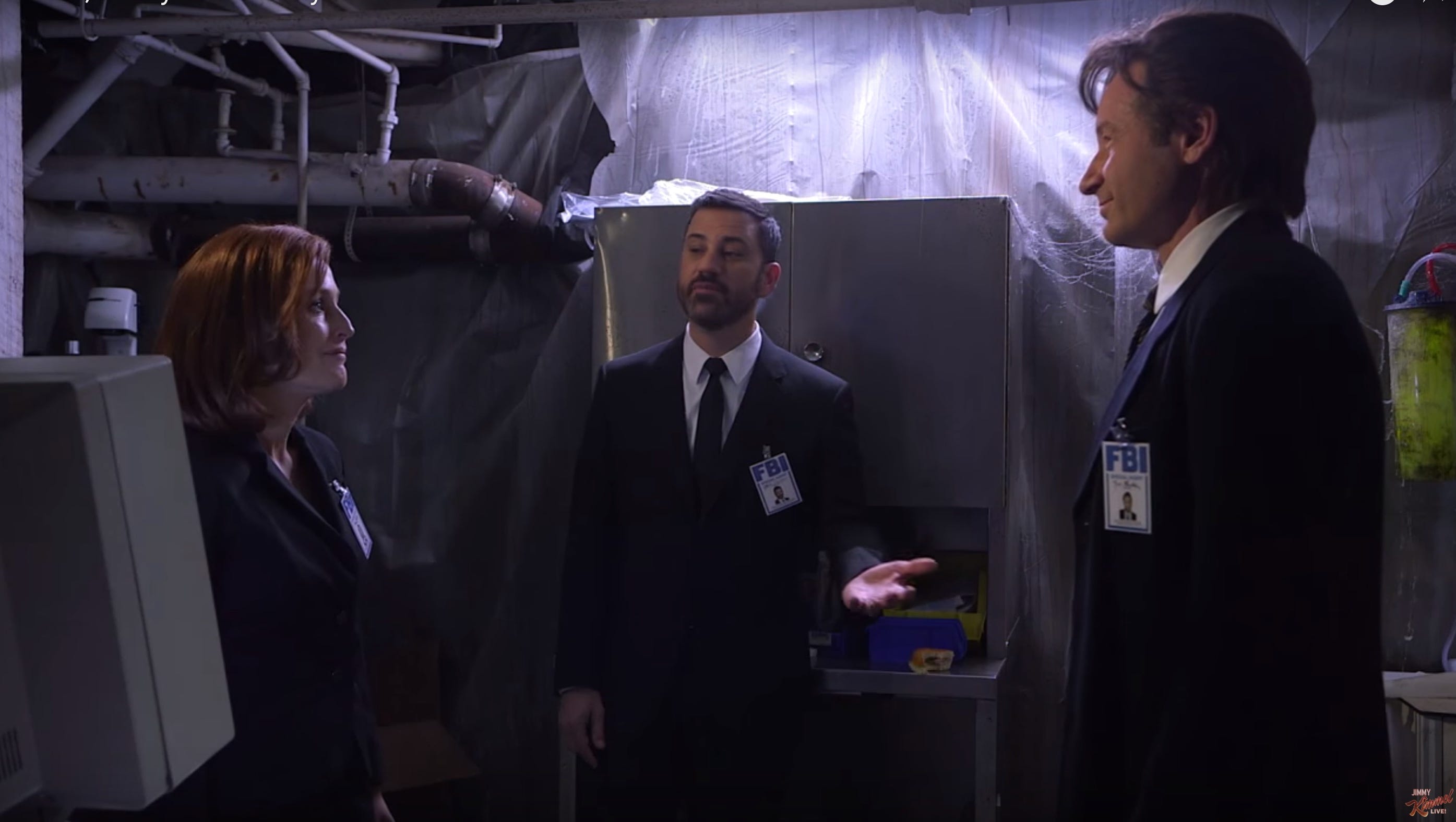 Jimmy Kimmel introduces Mulder and Scully to 2016